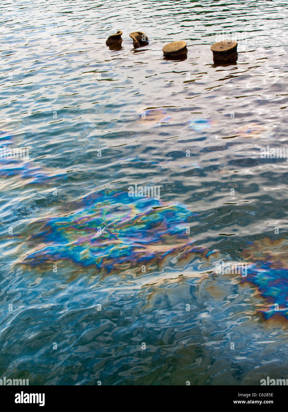 Oil leaking from the USS Arizona in Pearl Harbor Stock Photo - Alamy