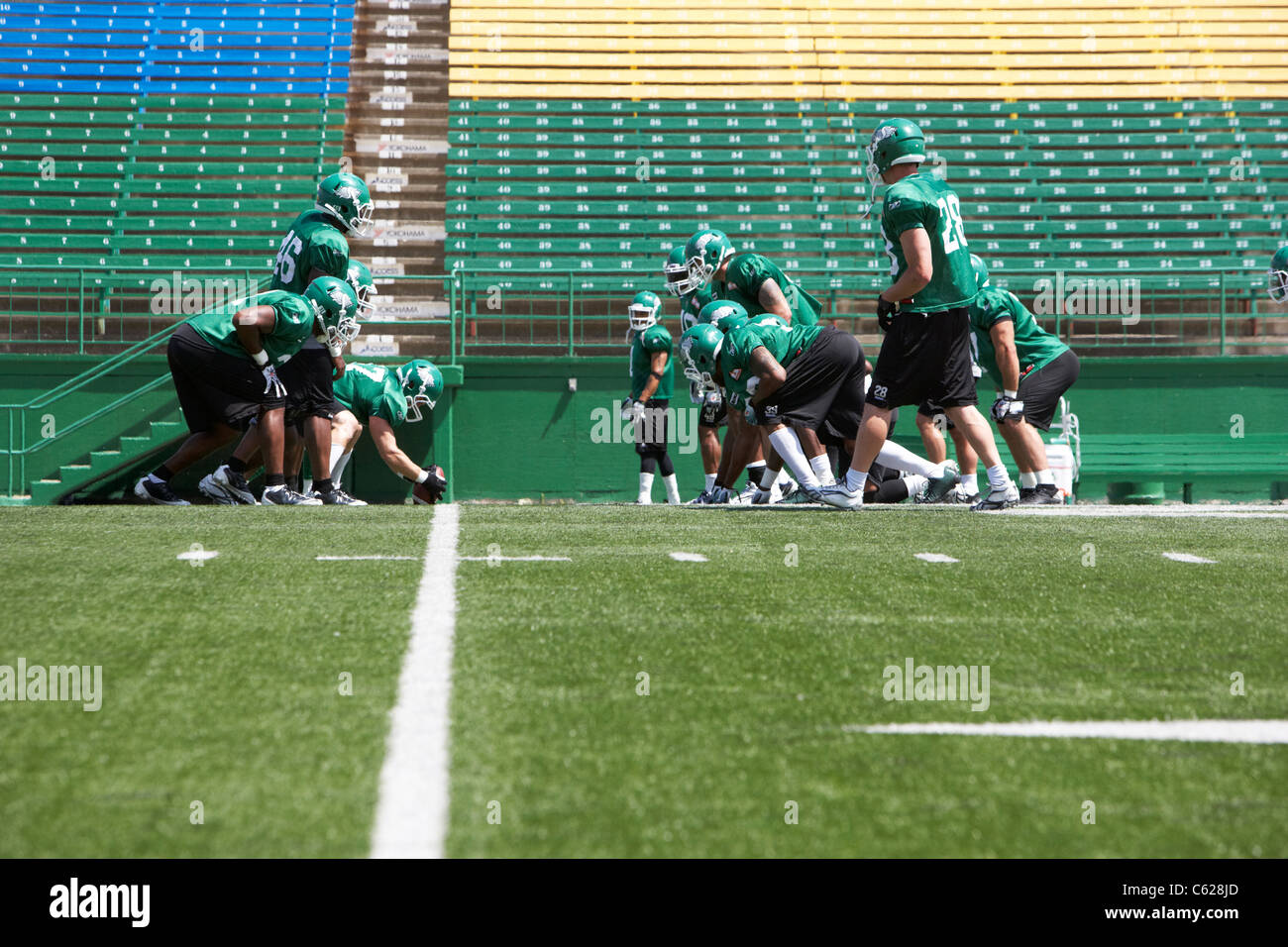 Scrimmage cfl hi-res stock photography and images - Alamy
