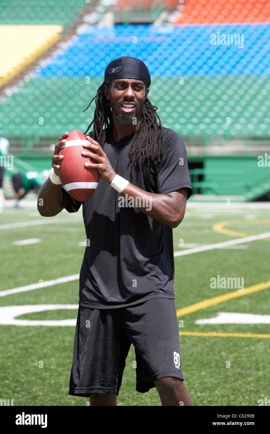 efrem hill saskatchewan roughriders wide receiver player mosaic stadium ...