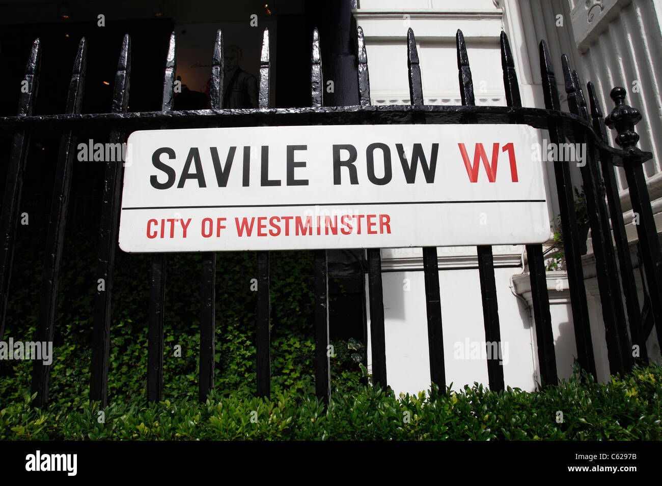 Savile row suits hi-res stock photography and images - Alamy