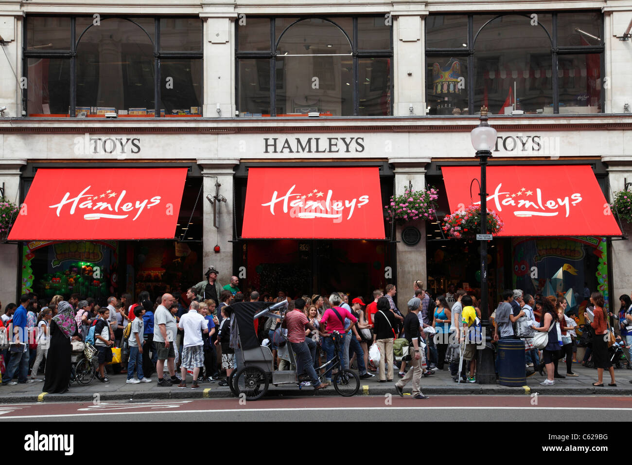 Hamleys toy store, Regent Street, London, England, U.K Stock Photo - Alamy