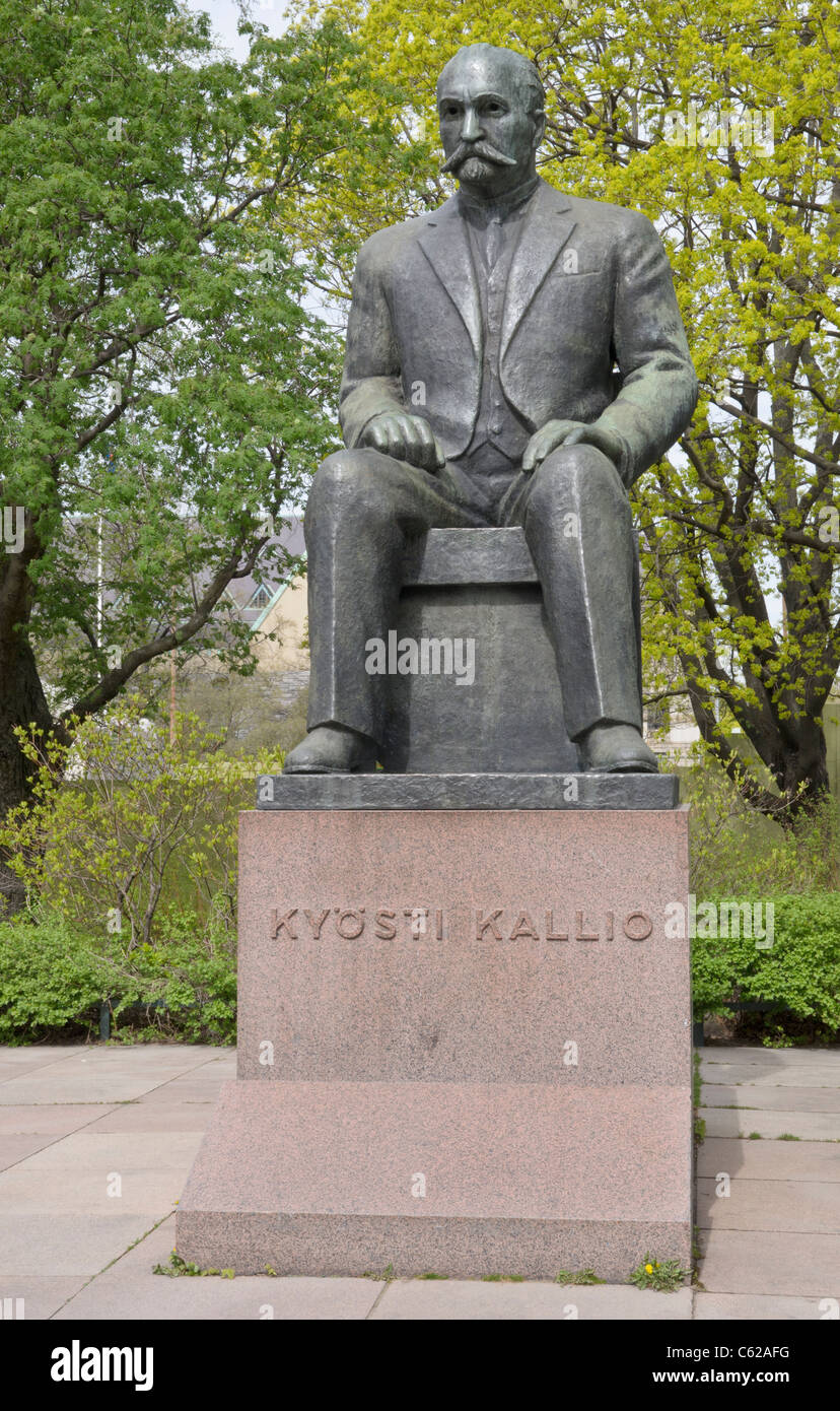 Statue of Kyosti Kallio the fourth President of Finland Stock Photo - Alamy