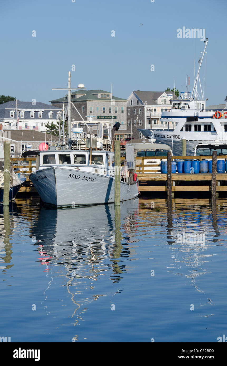 Rhode island block island downtown hi-res stock photography and images ...