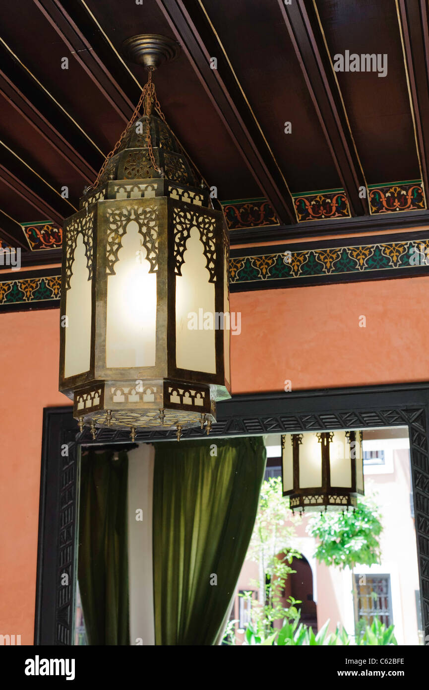 Moroccan lights lamps hi-res stock photography and images - Alamy