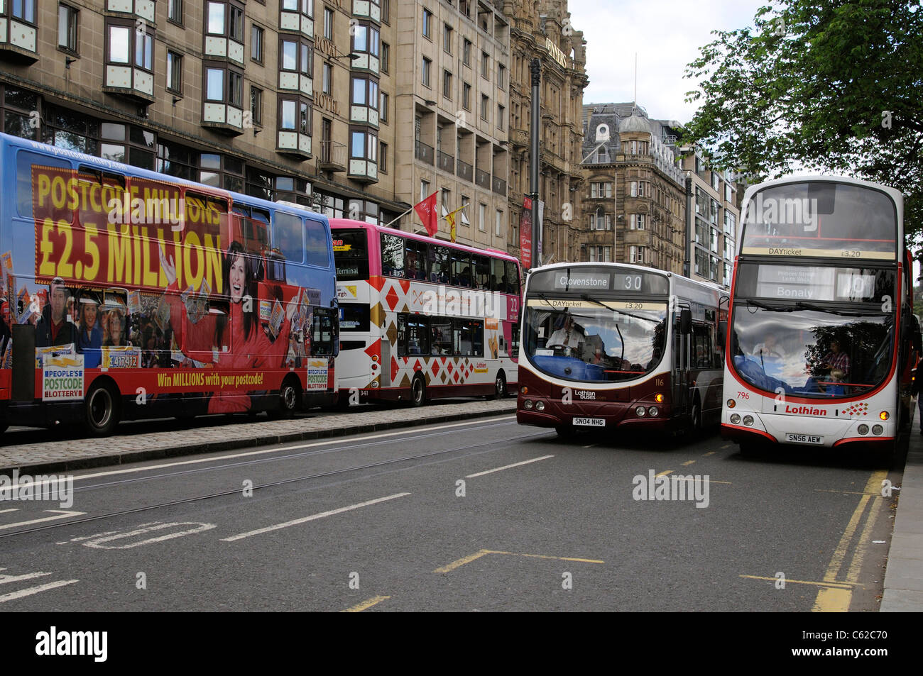 Scottish buses hi-res stock photography and images - Alamy