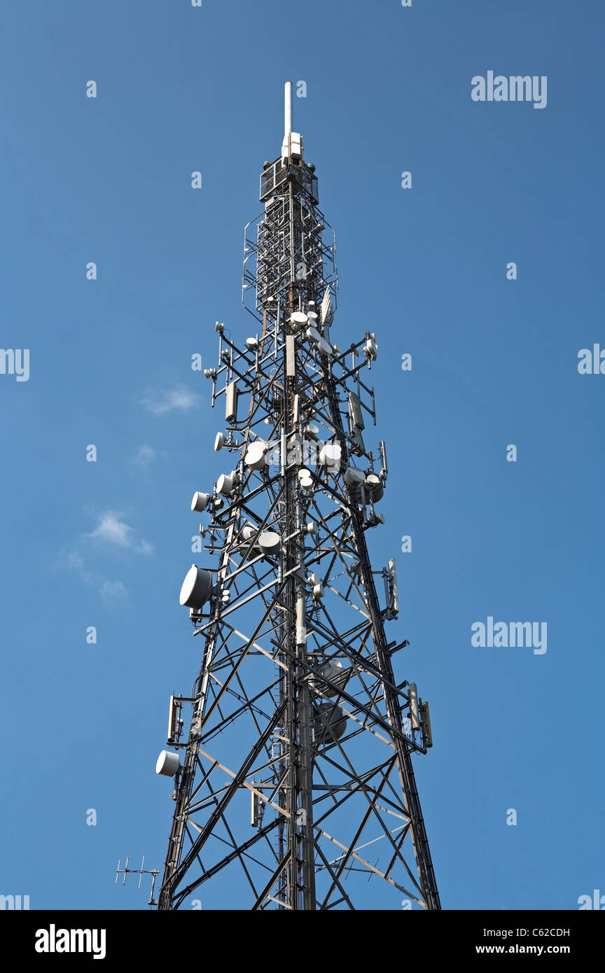 Microwave transmitter hi-res stock photography and images - Alamy