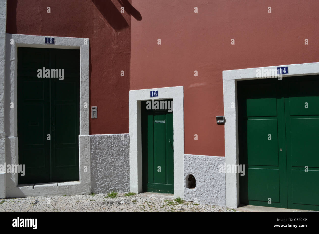 Portugal doors hi-res stock photography and images - Alamy