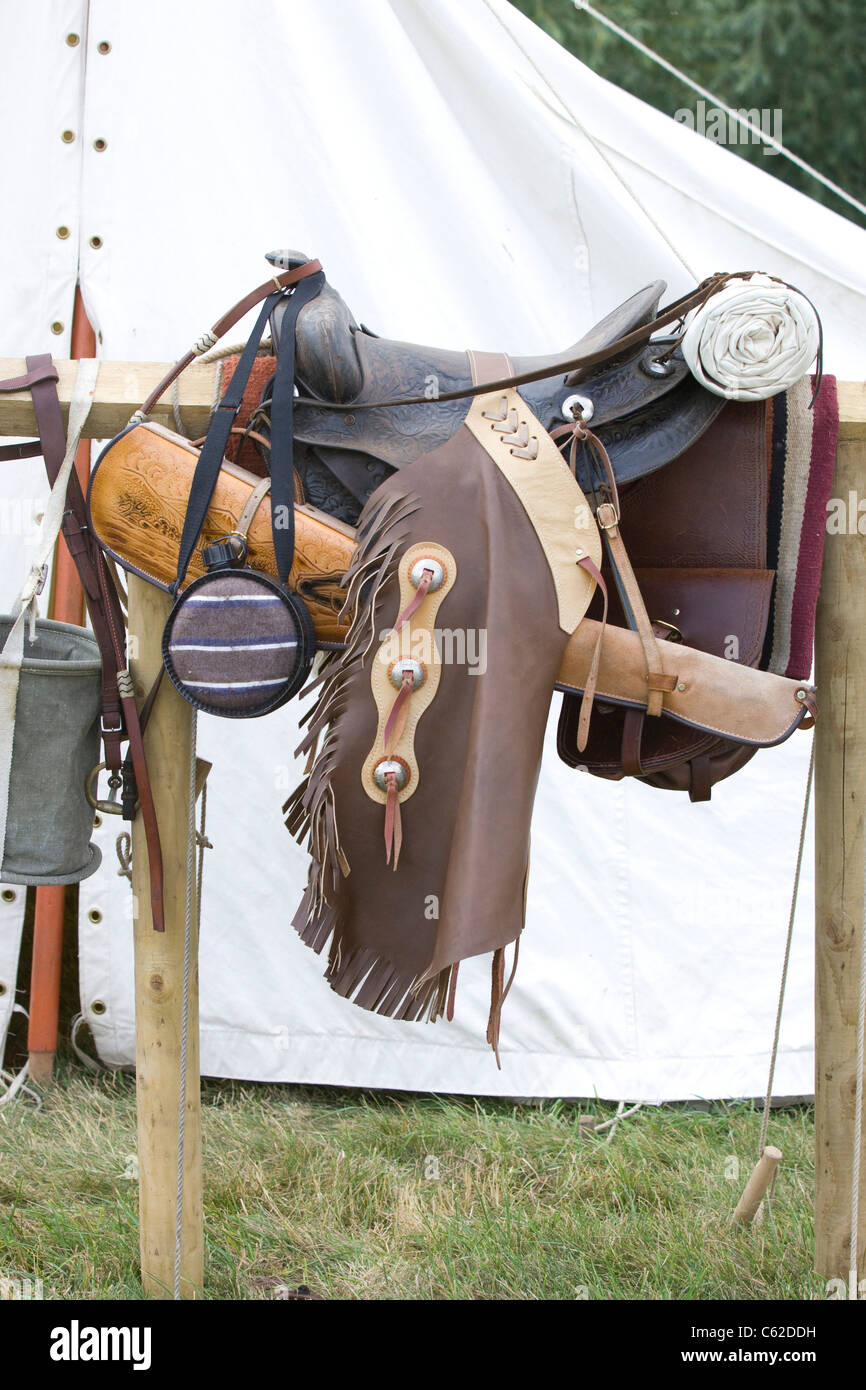 Western saddle on show Stock Photo - Alamy