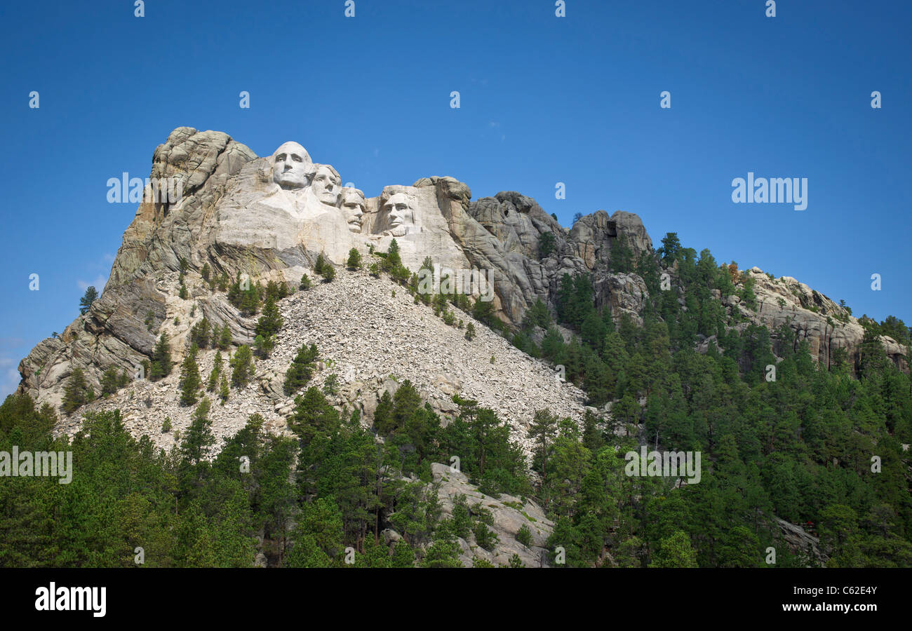Heads of four American presidents carved at Mount Rushmore National ...