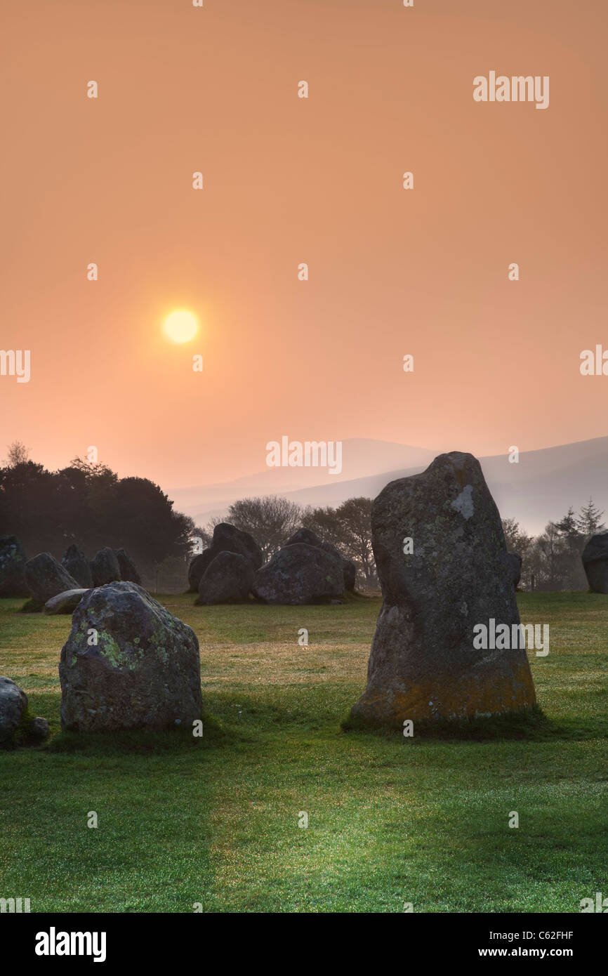 Stones circle hi-res stock photography and images - Alamy