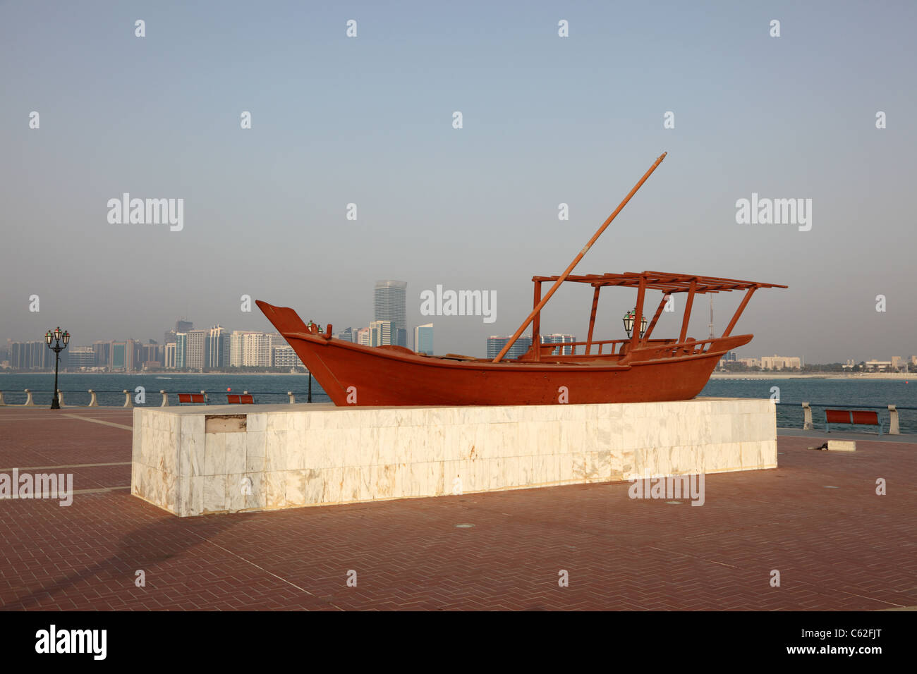 Traditional dhow uae hi-res stock photography and images - Alamy
