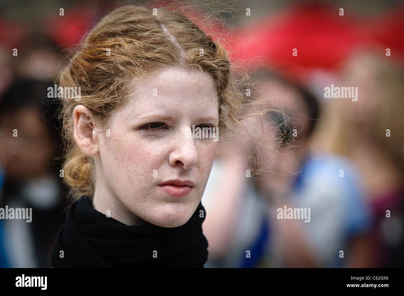 Fringe performer on the High Street in Edinburgh during the Edinburgh ...