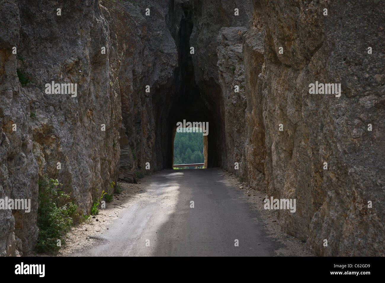 Tunnel hi res hi-res stock photography and images - Alamy