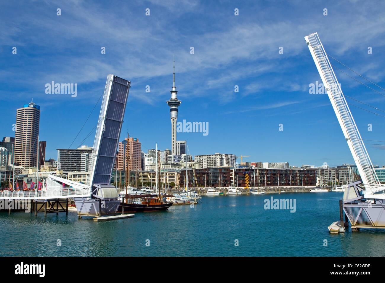 Bridge wynyard crossing hi-res stock photography and images - Alamy