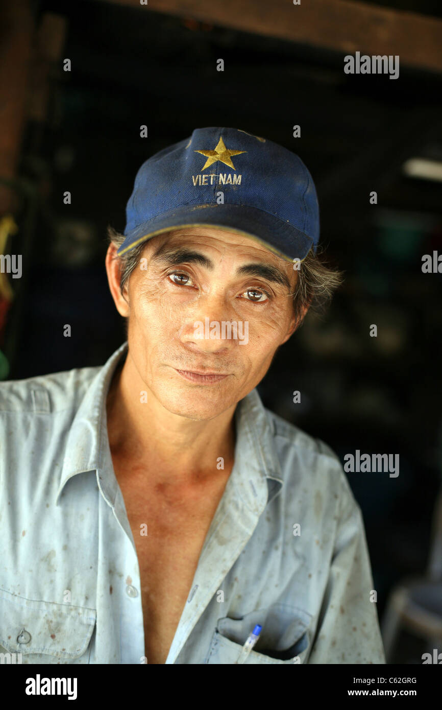 Portrait of Vietnamese man Stock Photo - Alamy