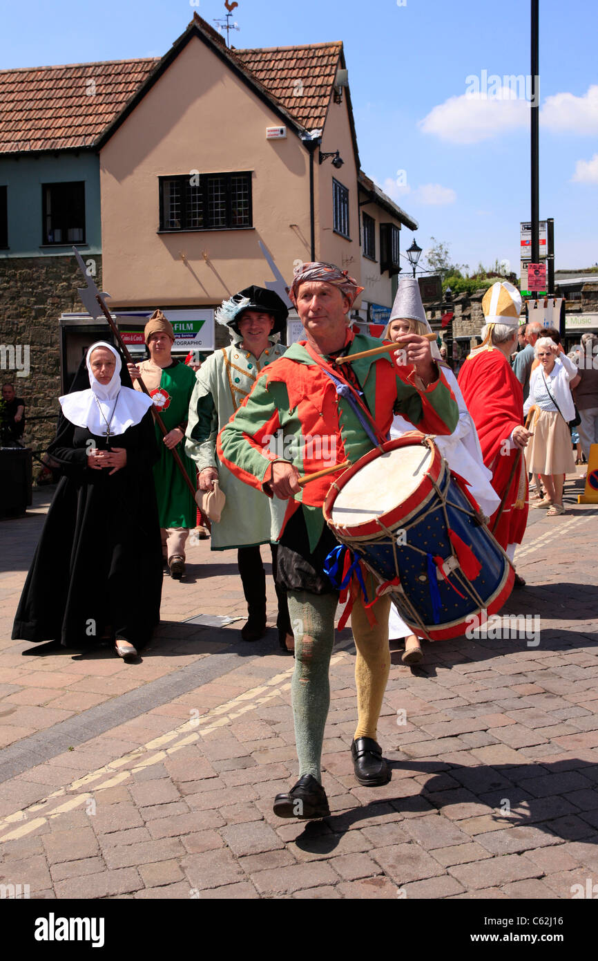 Procession of people dressed in Medieval costumes during Shaftsbury's ...