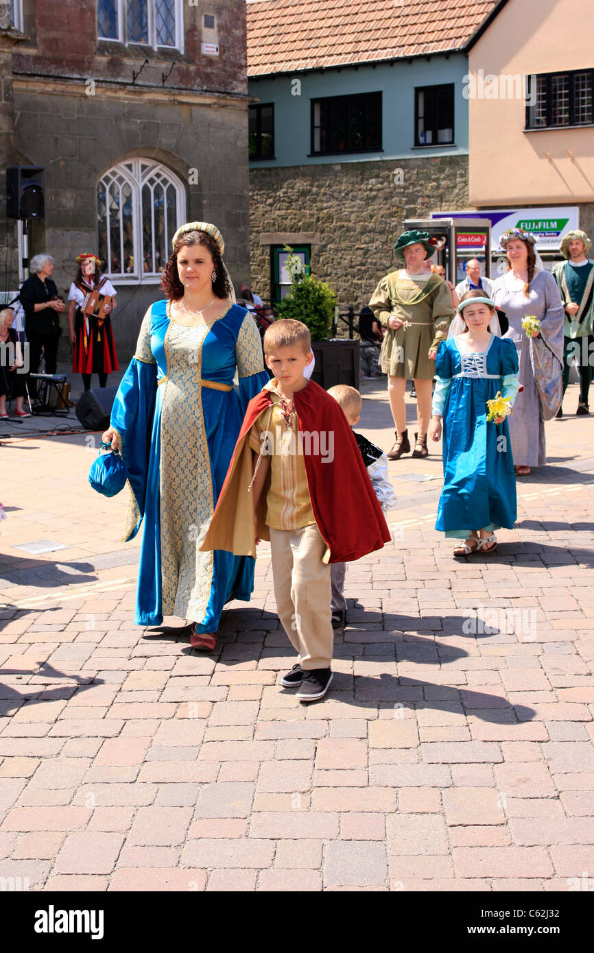 Procession of people dressed in Medieval costumes during Shaftsbury's ...