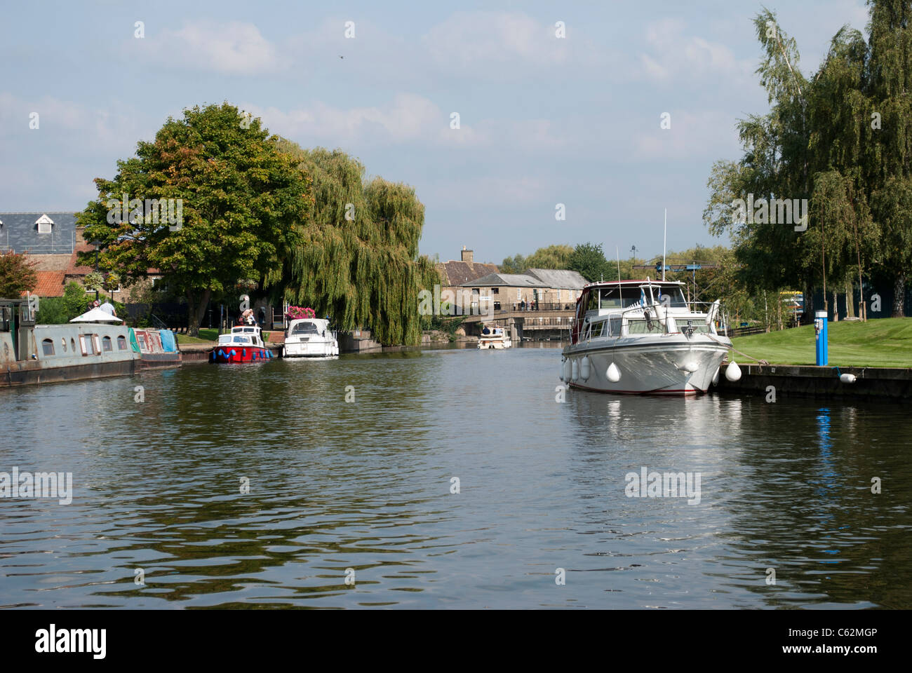 Boats on river at Ely Stock Photo - Alamy