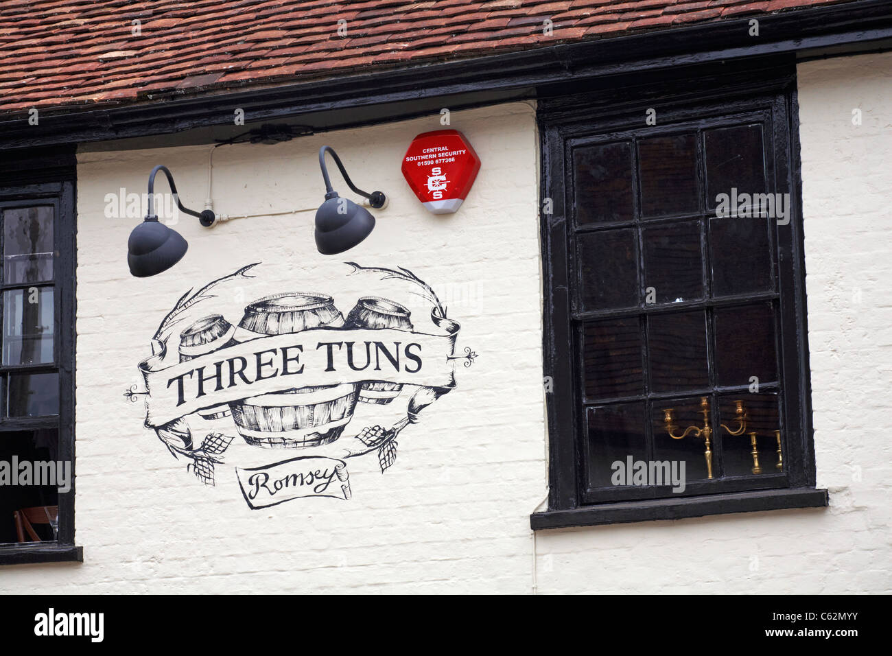 The tuns pub hi-res stock photography and images - Alamy