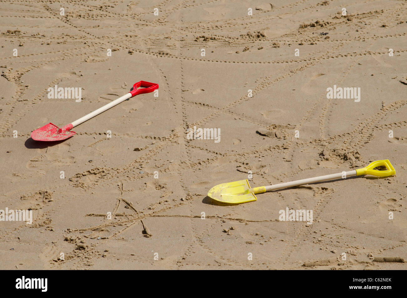 Spades at the beach hi-res stock photography and images - Alamy