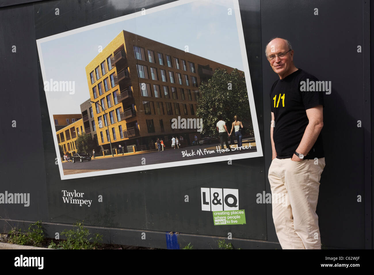 English author/writer Ian Sinclair in his native Hackney Stock Photo ...