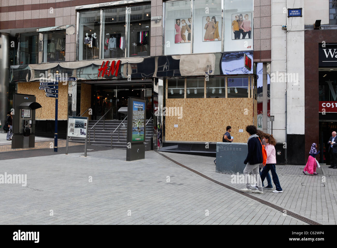 Smashed Up Shop High Resolution Stock Photography and Images - Alamy
