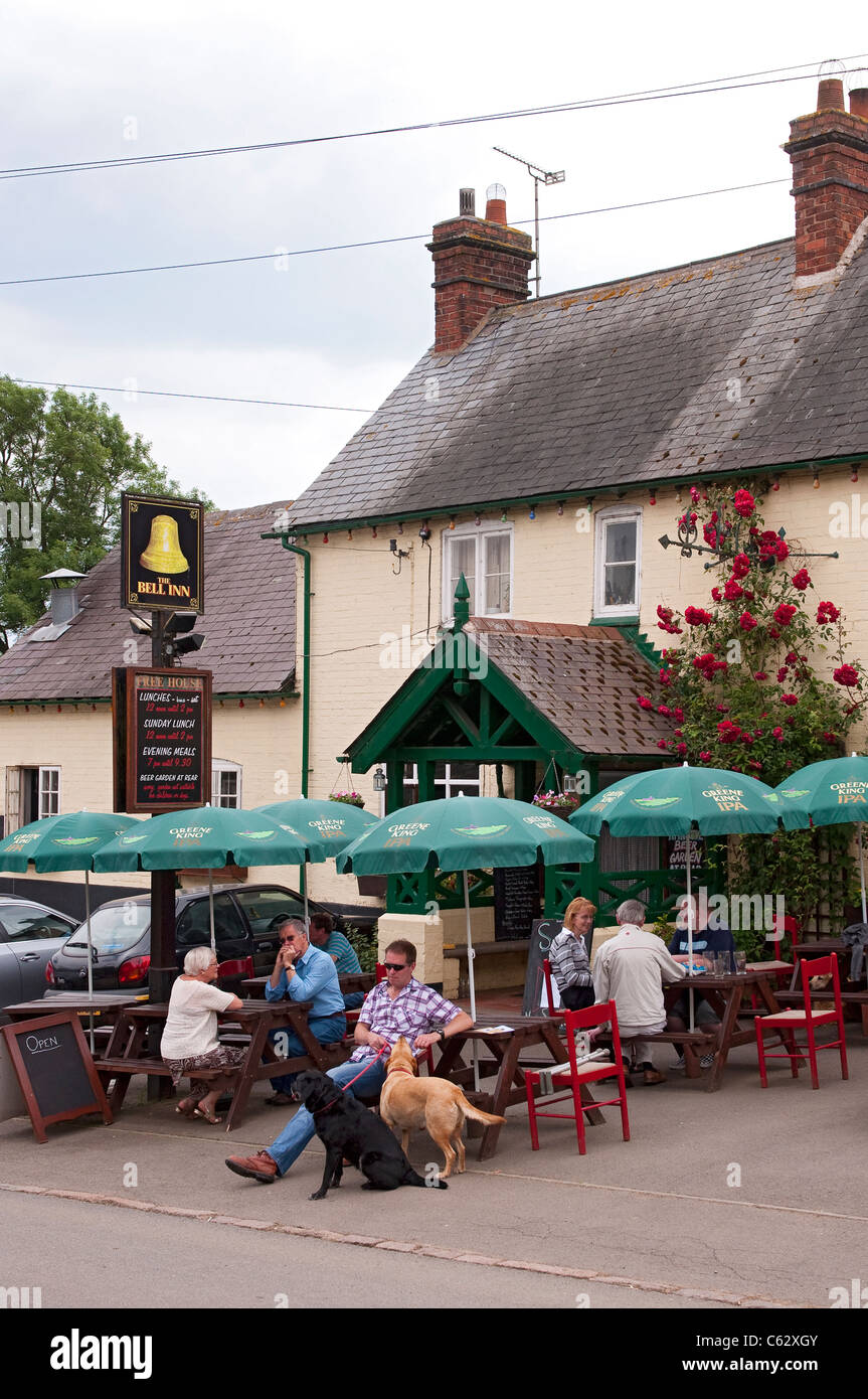 People sitting outside a traditional English pub on a summers day Stock ...