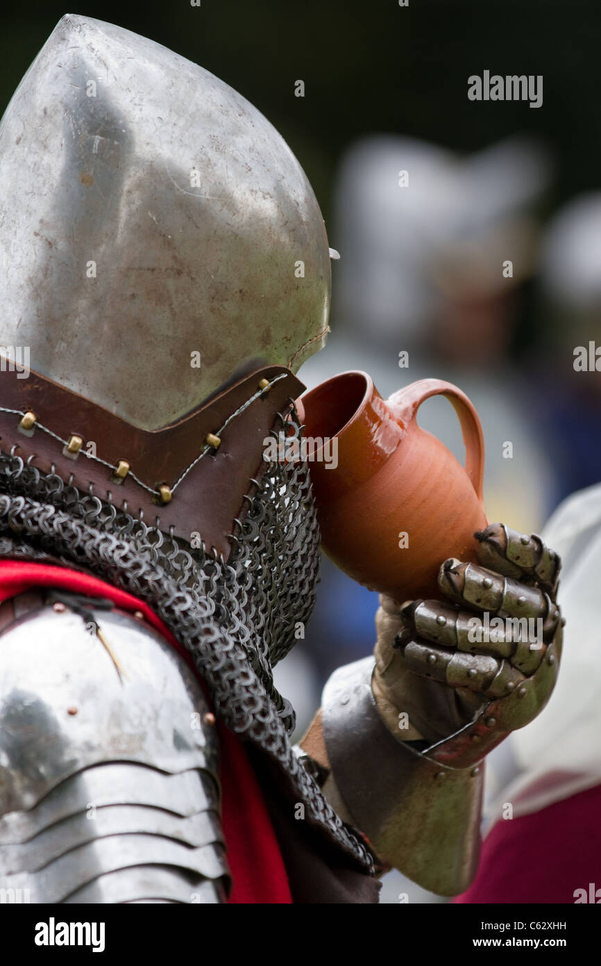 Medieval drinking english hi-res stock photography and images - Alamy