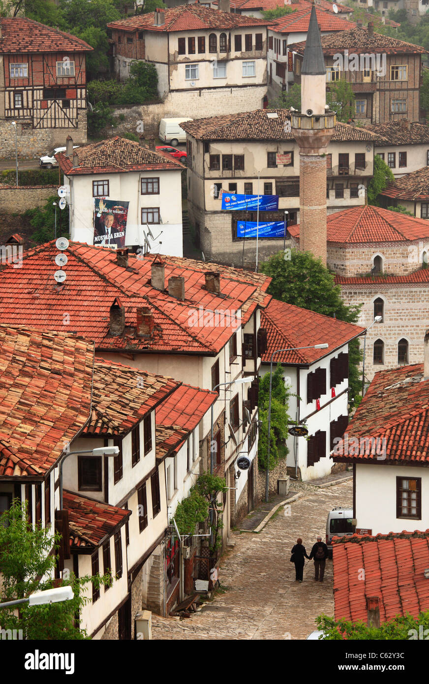 Street view scene hi-res stock photography and images - Alamy