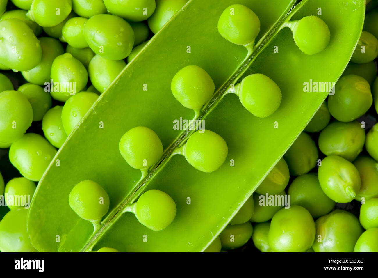 Pea background. A photo close up of green peas, bean Stock Photo - Alamy