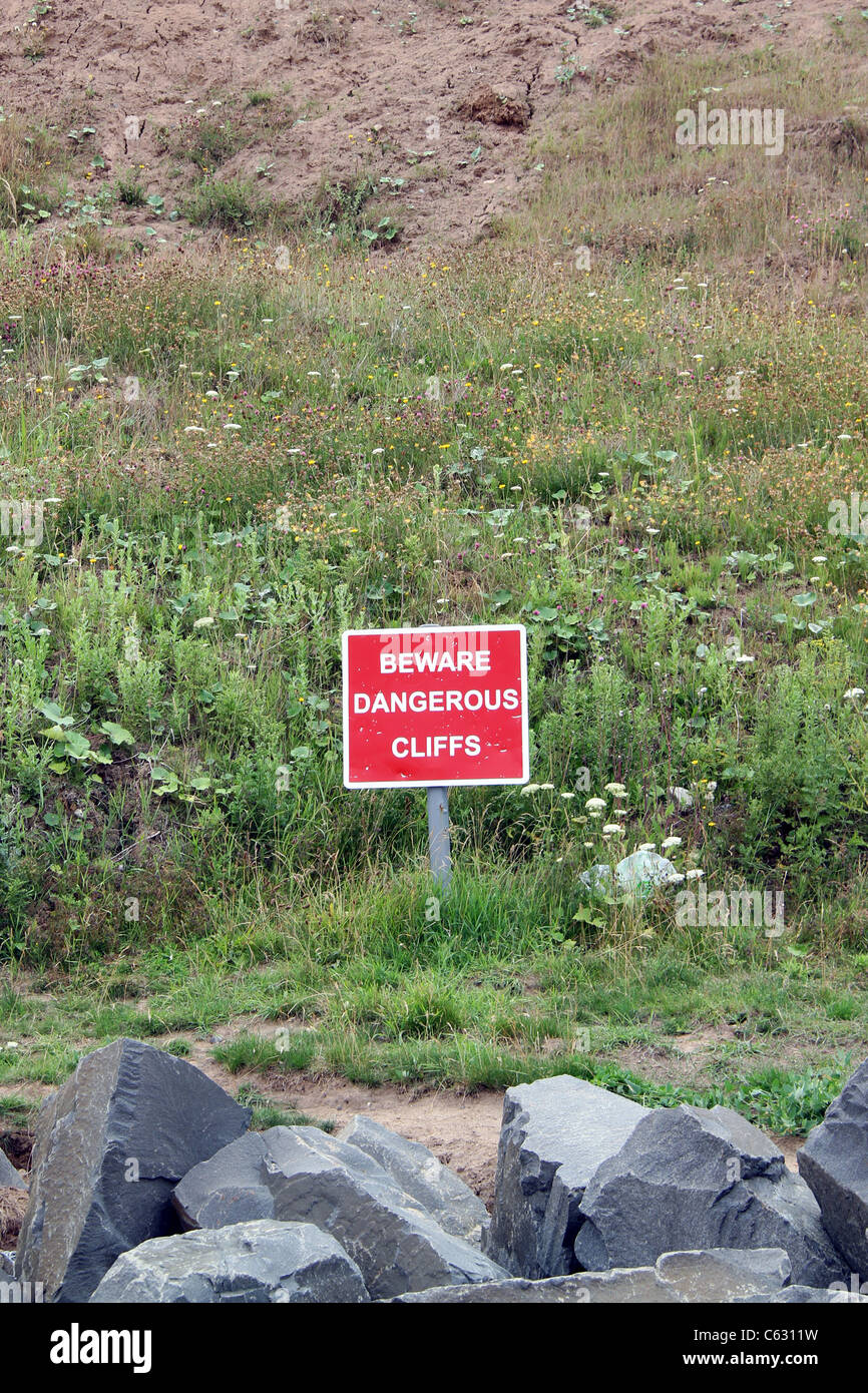 Red danger sign hi-res stock photography and images - Alamy