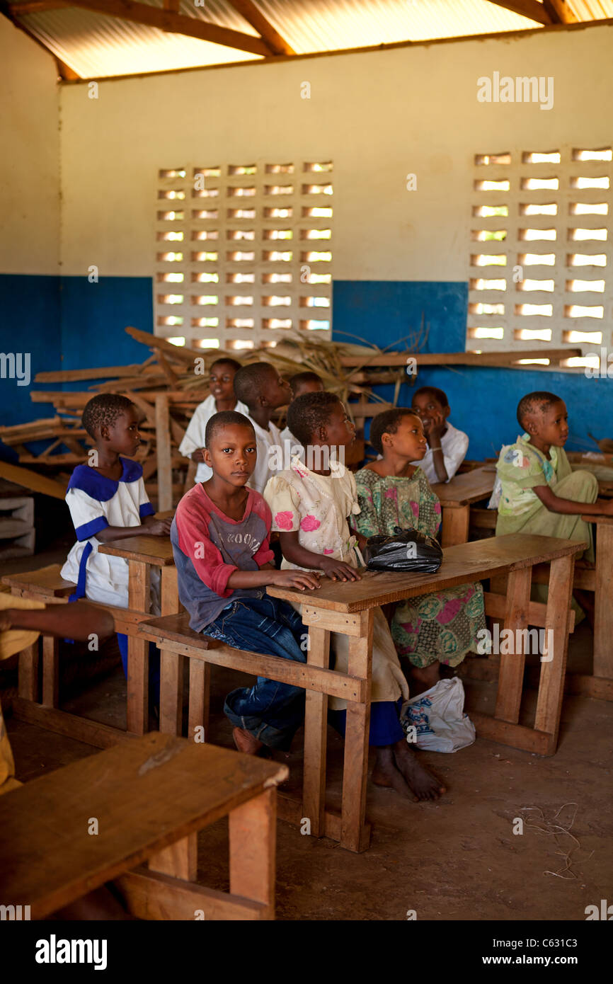 African children at school Stock Photo - Alamy