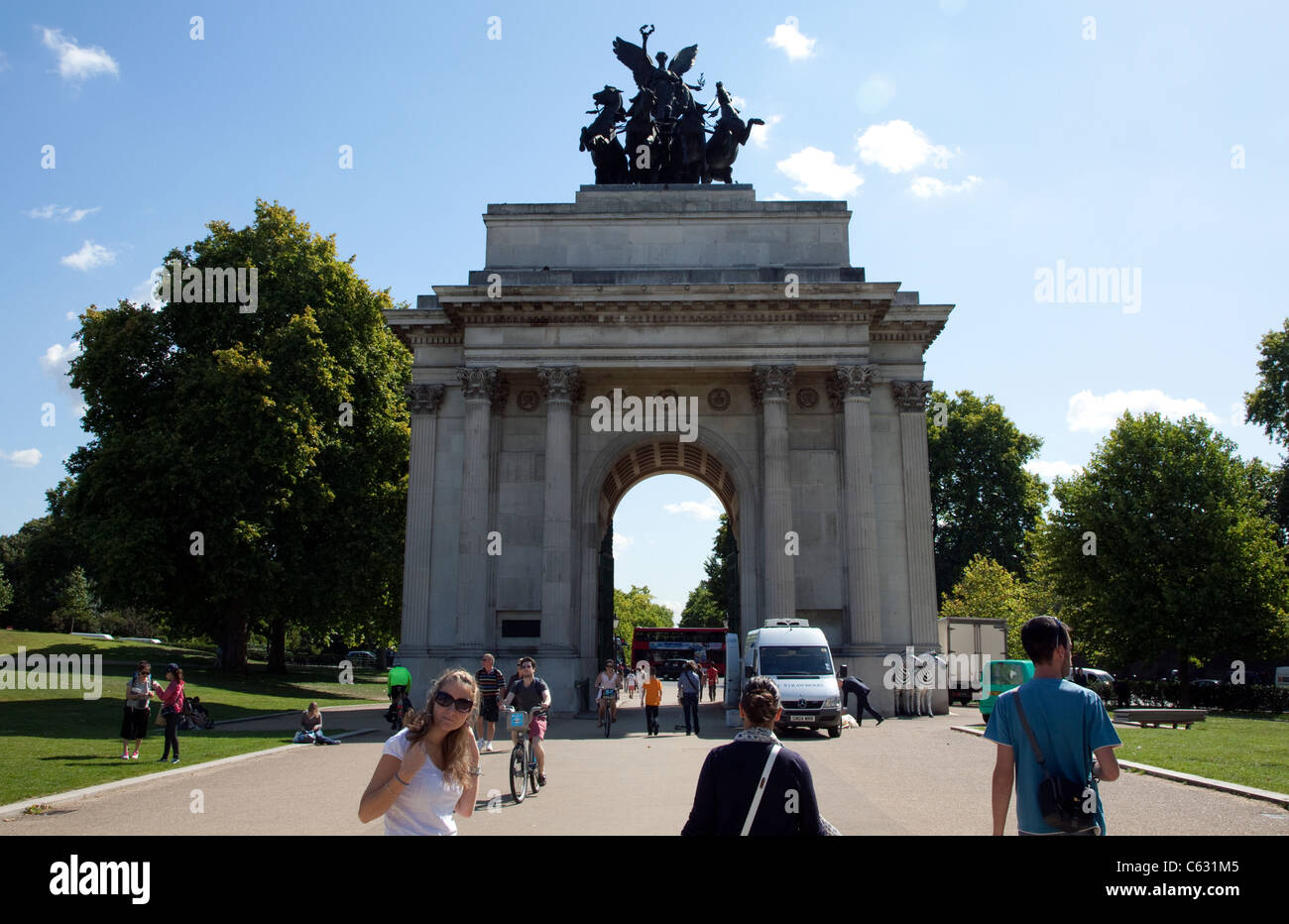 Wellington Arch, Hyde Park Corner, London Stock Photo - Alamy