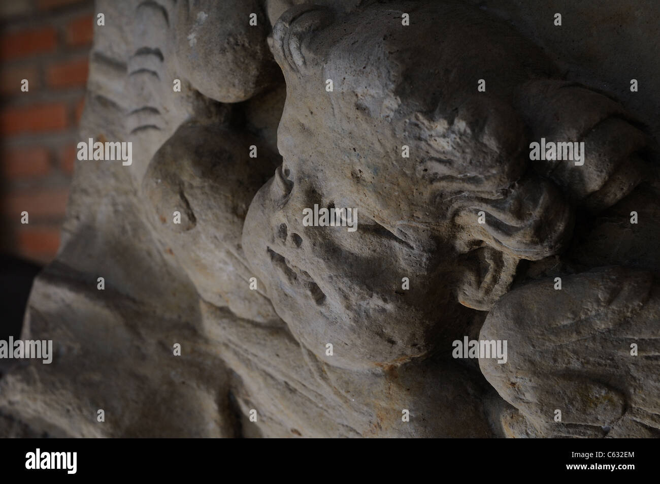 Putti- Voussoir . Renaissance ( Plateresque ) belonging to the ...