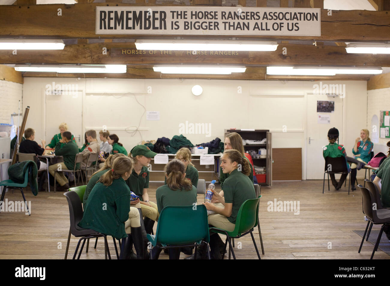 Hampton court horse rangers hi-res stock photography and images - Alamy