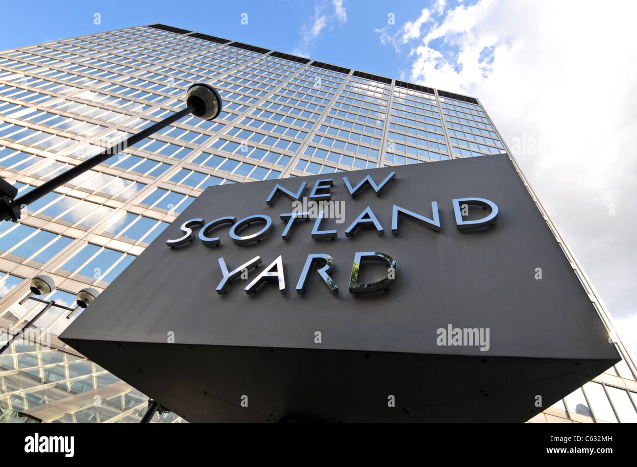 New Scotland Yard, London, Britain, UK Stock Photo - Alamy