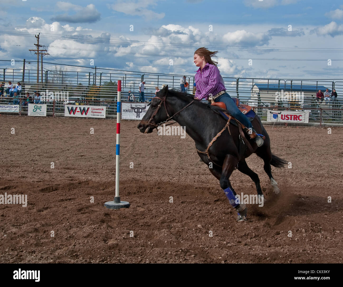Rodeo pole racing hi-res stock photography and images - Alamy