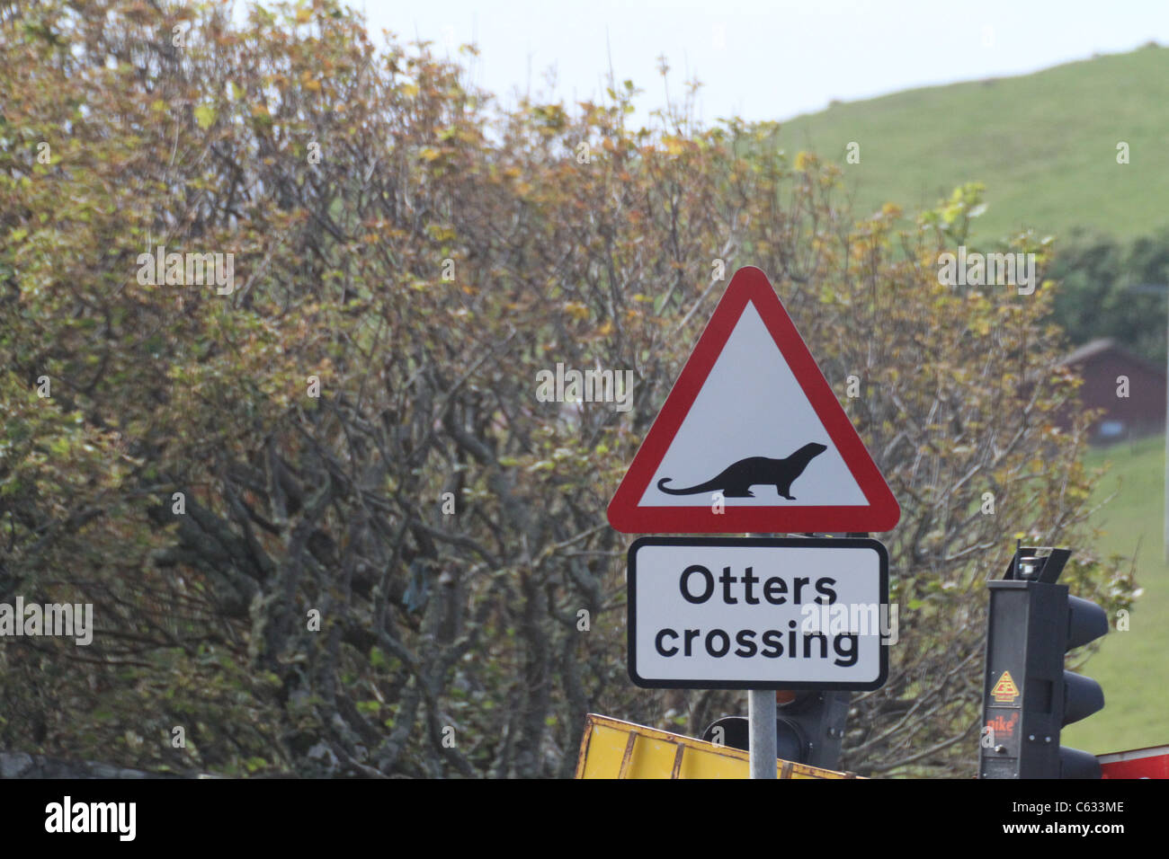 Otters sign hi-res stock photography and images - Alamy