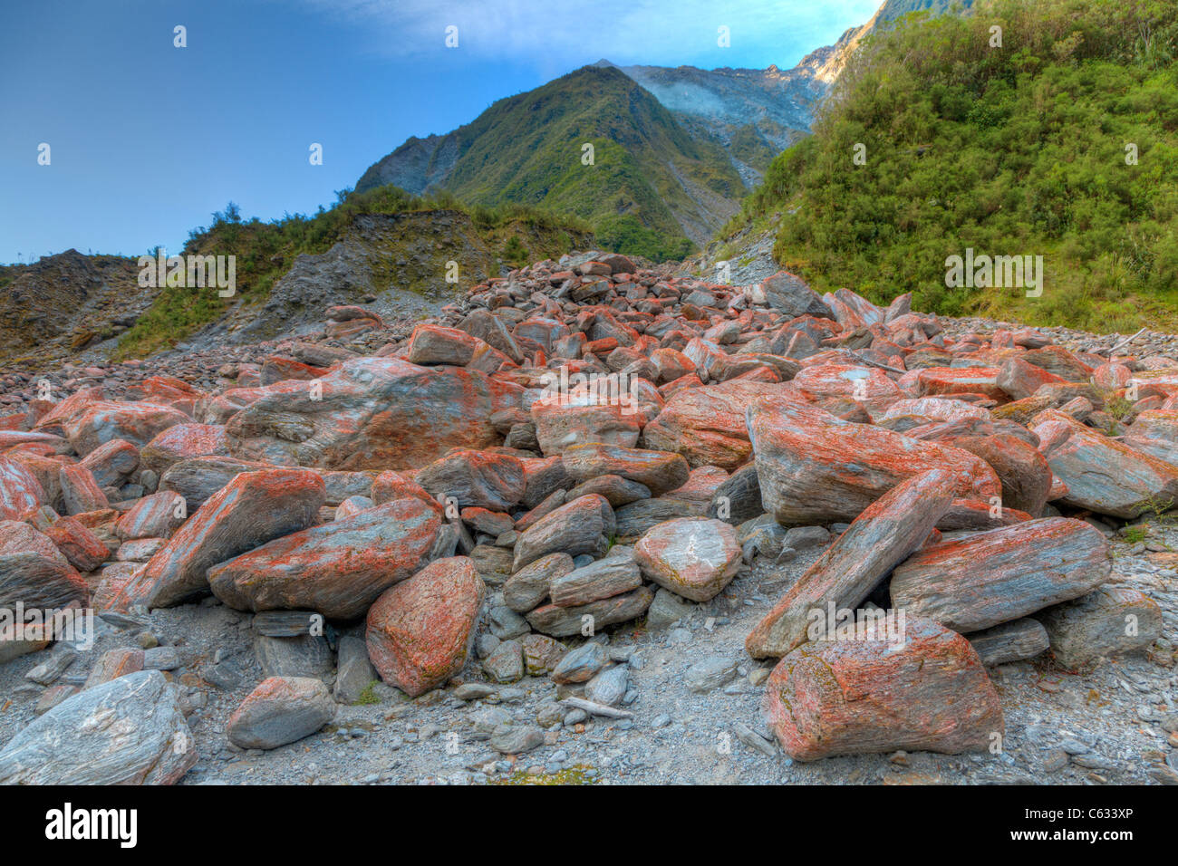 Landslide hi-res stock photography and images - Alamy