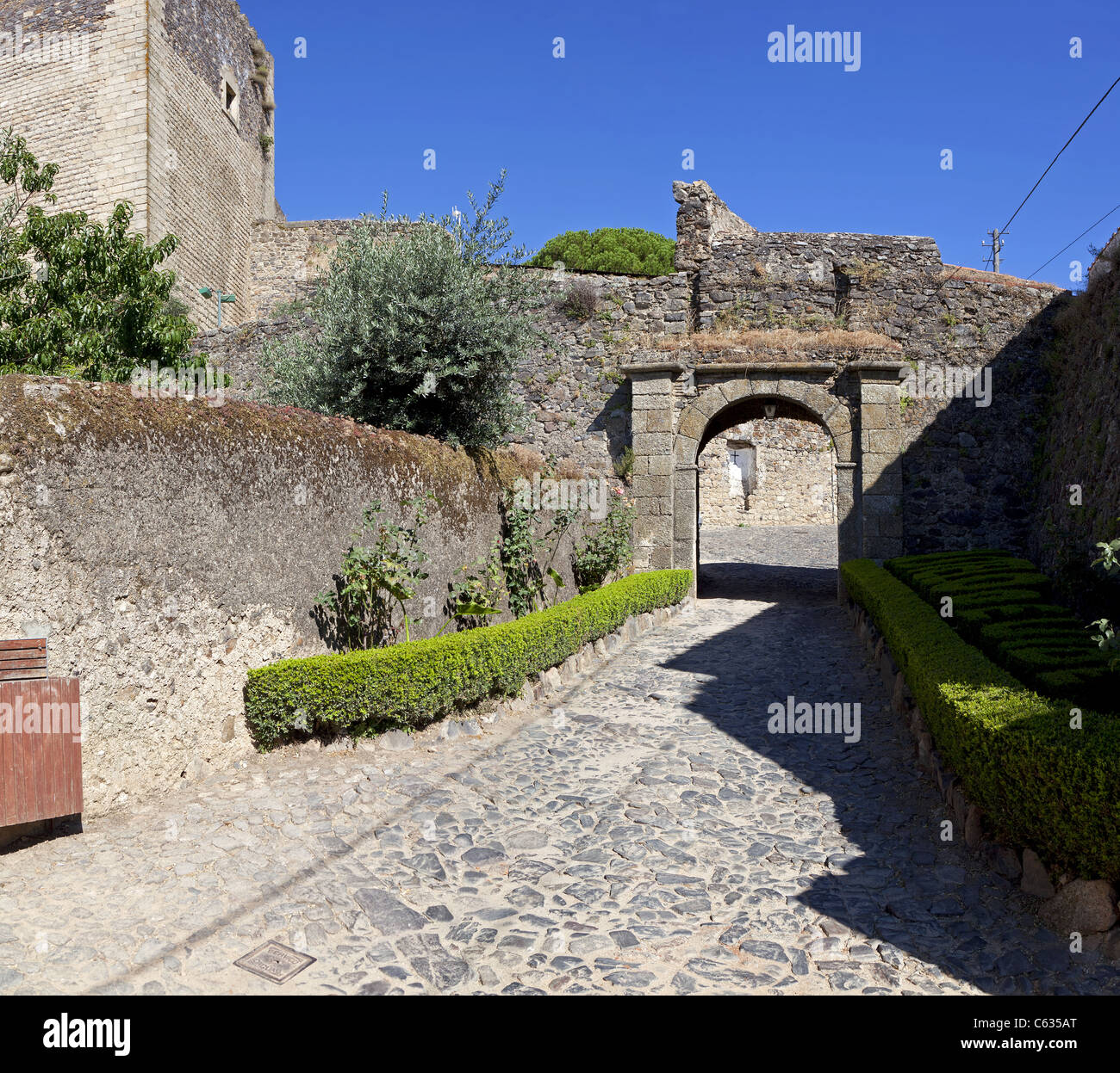 Entrance of the medieval Castelo de Vide Castle. Castelo de Vide ...