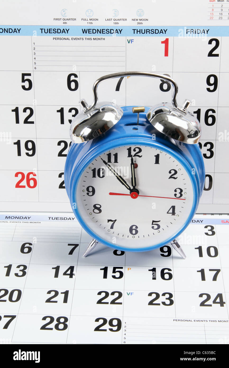 Calendar alarm hi-res stock photography and images - Alamy