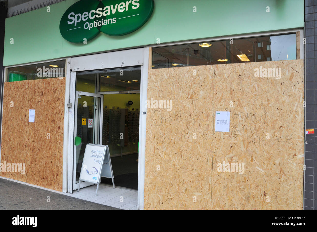 Specsavers Wood Green London Riots looted shops London Riots looted ...