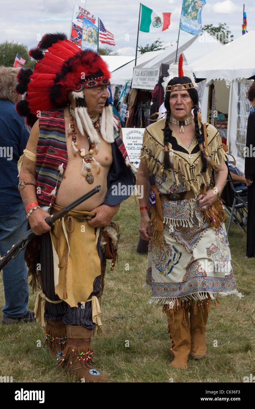 Native American Indians at a reenactment show Stock Photo - Alamy