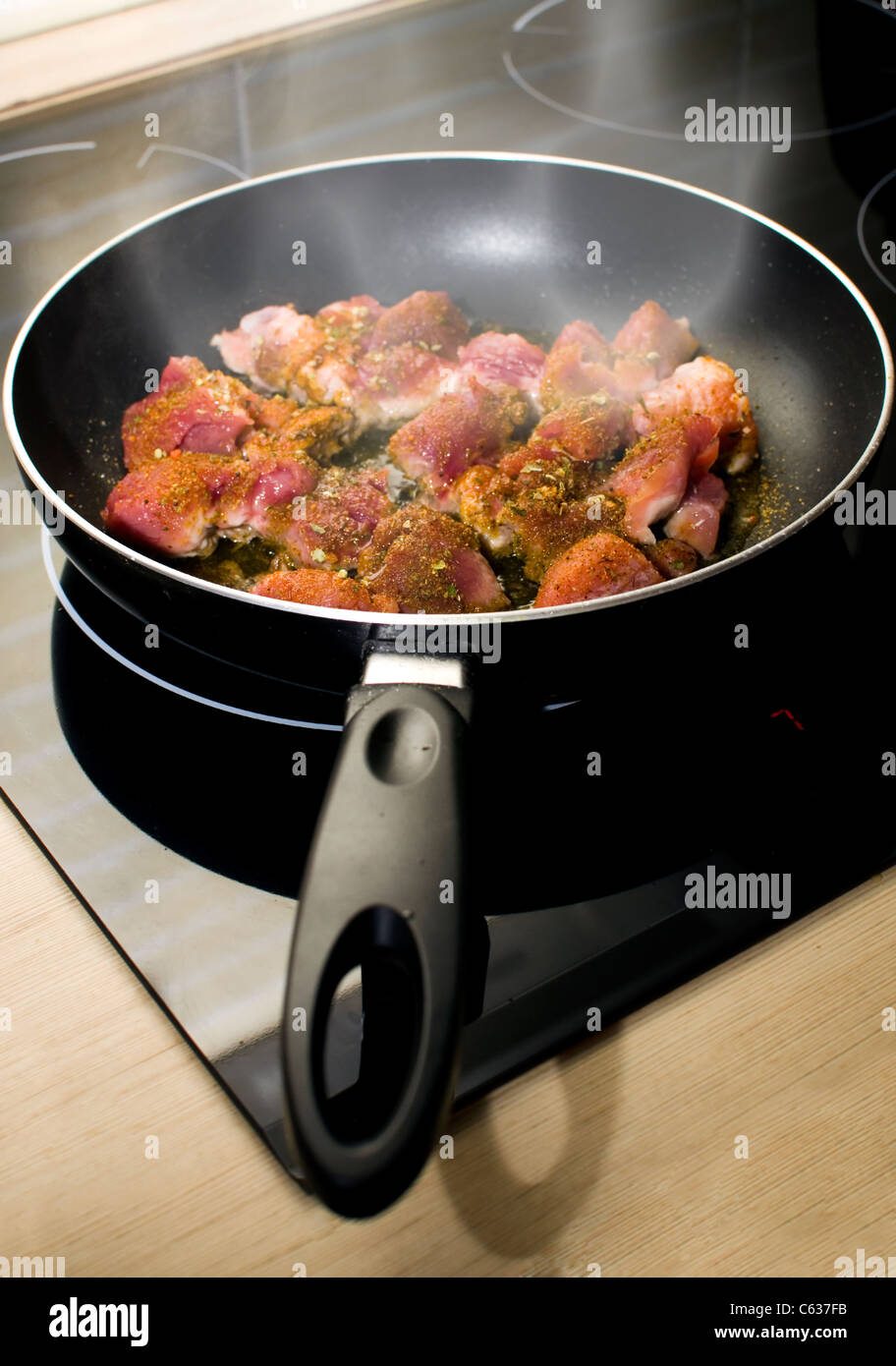 Cooking food wok on stove hi-res stock photography and images - Alamy
