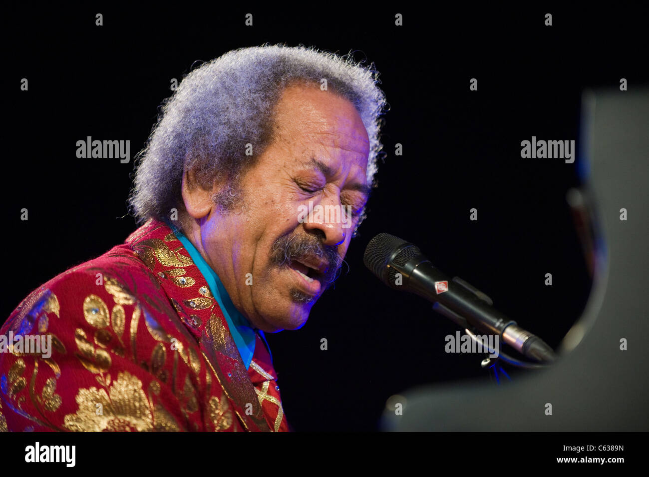 Allen Toussaint legendary New Orleans pianist and songwriter performing ...