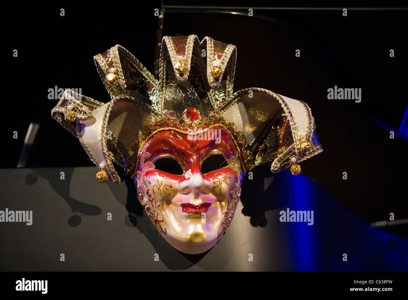 Mardi Gras mask on piano of Allen Toussaint legendary New Orleans ...