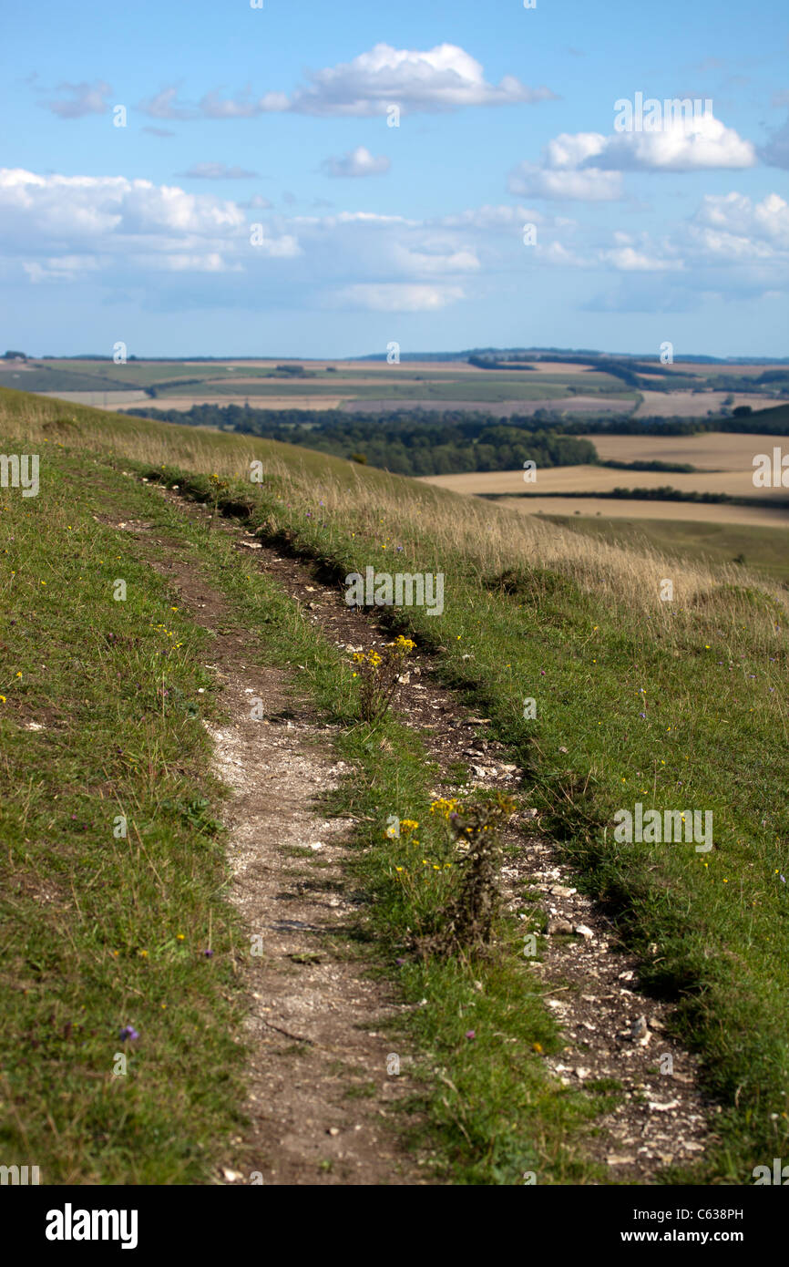 Country path hi-res stock photography and images - Alamy