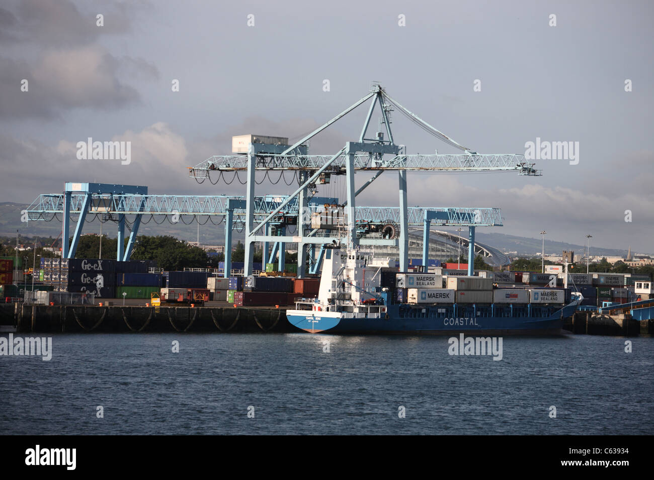 Maersk sealand container hi-res stock photography and images - Alamy