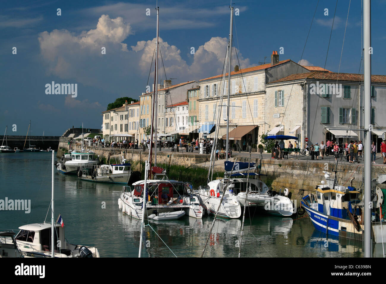 St martin port hi-res stock photography and images - Alamy