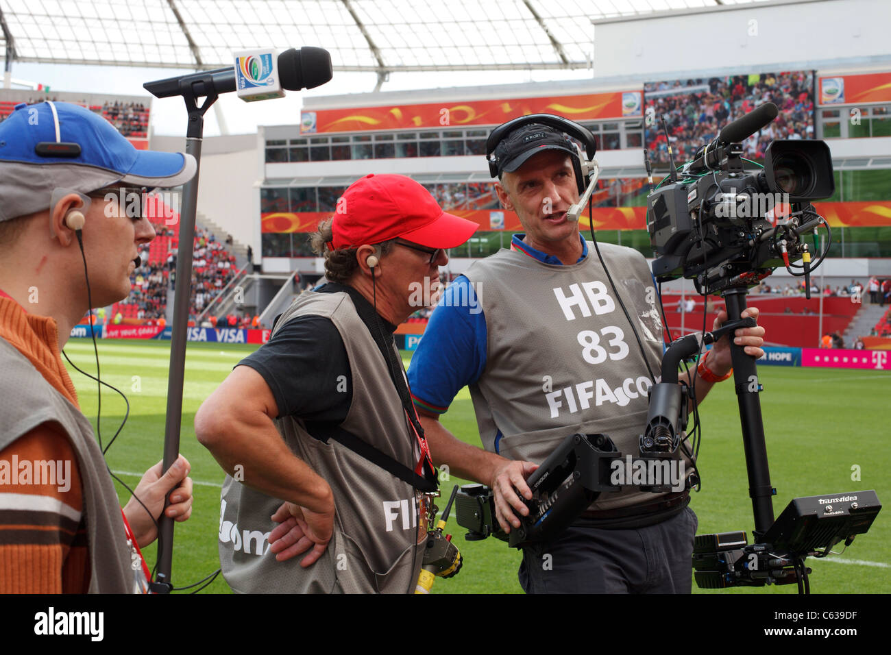 Steadicam football hi-res stock photography and images - Alamy